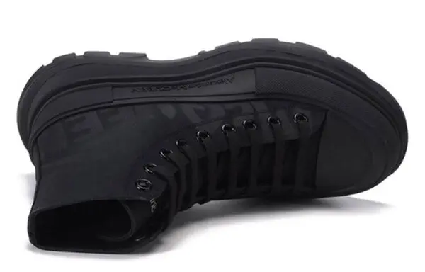 Alexander McQueen Tread Slick Lace Up Sneakers