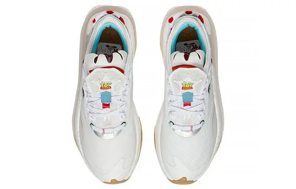 LI-NING Beyond 6 X Disney