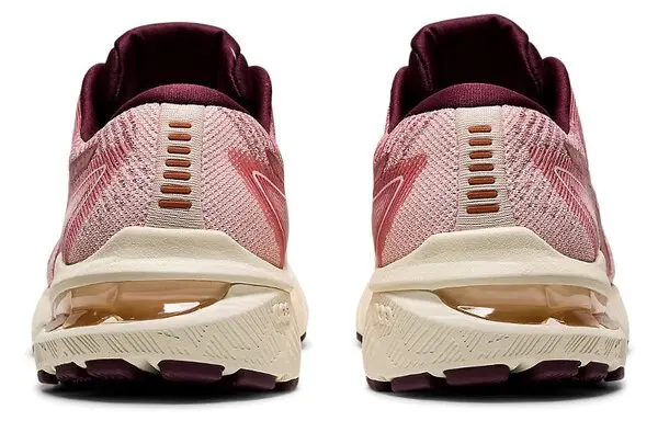Asics Gt-2000 10 Low Top Sneakers