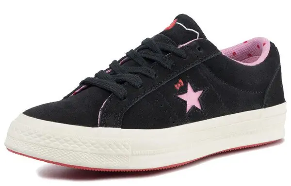 CONVERSE X Hello Kitty One Star Suede Low Top Sneakers - Black