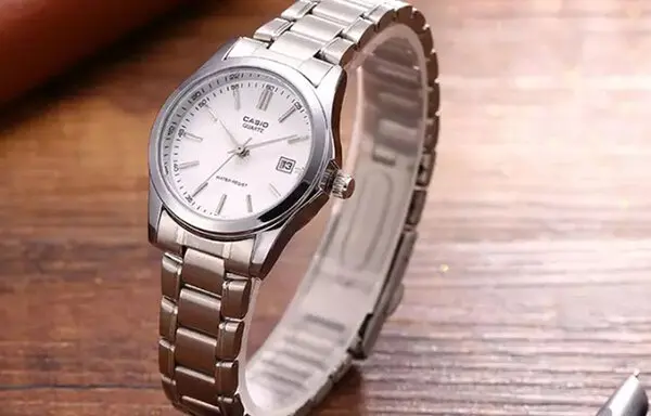 Casio Quartz Stainless Steel Analog Watch - Silver