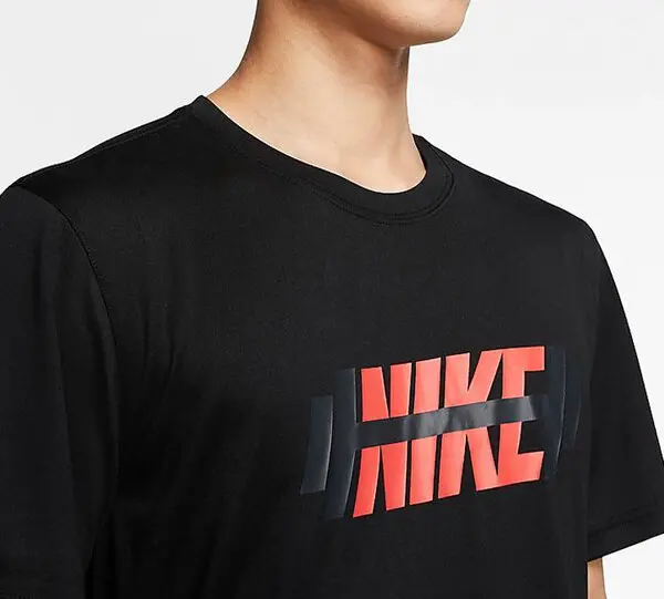 Nike Dri-fit Short Sleeve Graphic T-shirt