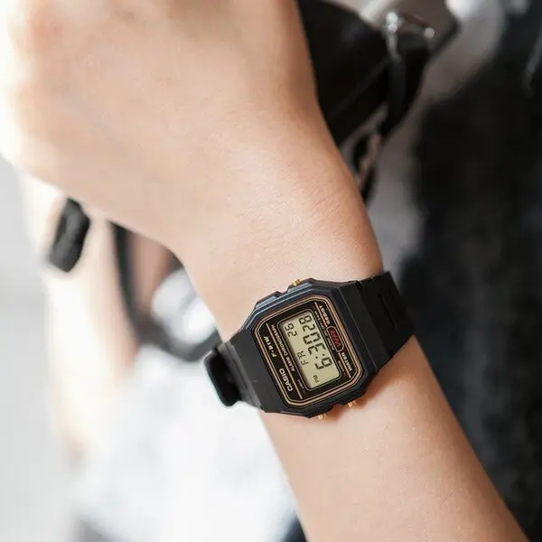Casio Classical Vintage Waterproof Digital Watch - Black