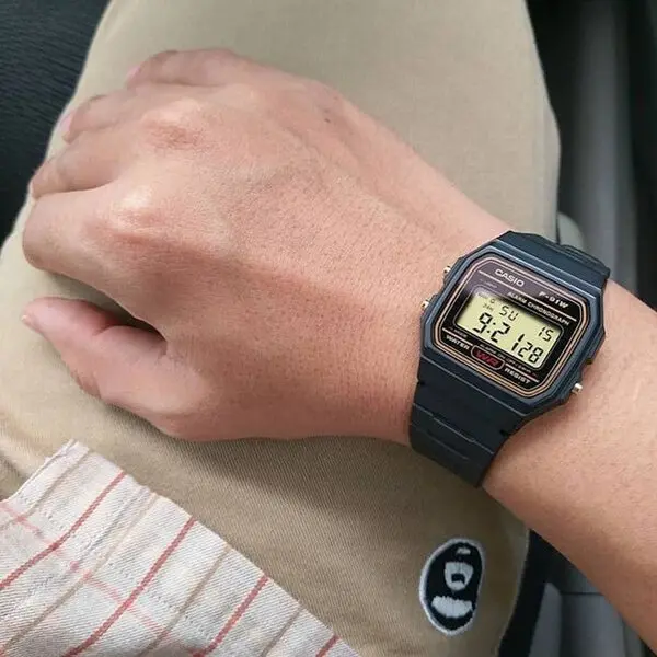 Casio Classical Vintage Waterproof Digital Watch - Black