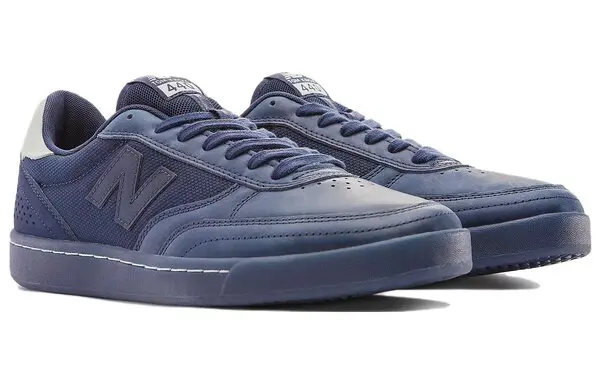 NEW BALANCE 440 Low Top Sneakers