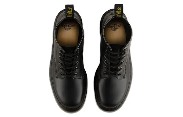 Dr. Martens 101 Smooth Leather Ankle Boots - Black