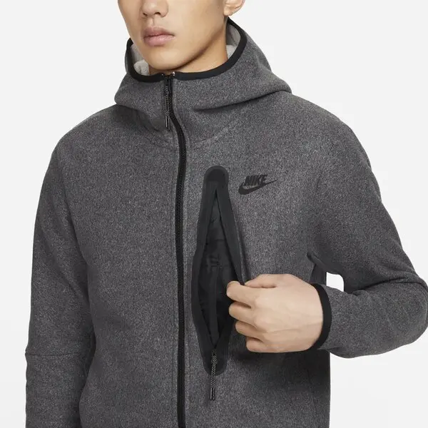 Nike Tech Fleece Winterized Hoodie