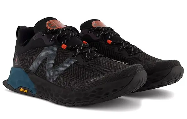 NEW BALANCE Fresh Foam Hierro V6 Gtx Low Top Sneakers - Black