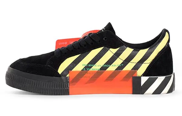 Off-White Low Top Sneakers - Black