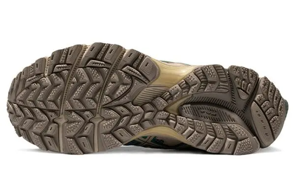 Asics Gel-kahana 8 Low Top Sneakers - Green/grey