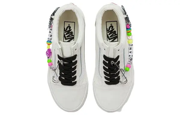VANS Old Skool Low Top Sneakers - White/black