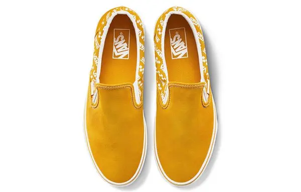VANS Classic Slip-on "logo Repeat - Yellow