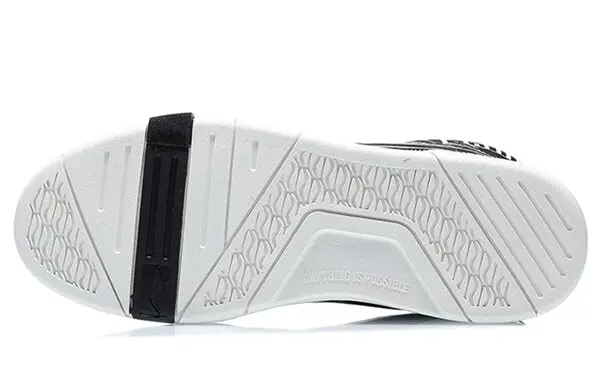 LI-NING Superwave Mid X Disney Sneakers