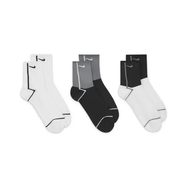 Nike Everyday Plus Lightweight Sports Socks 3 Pack