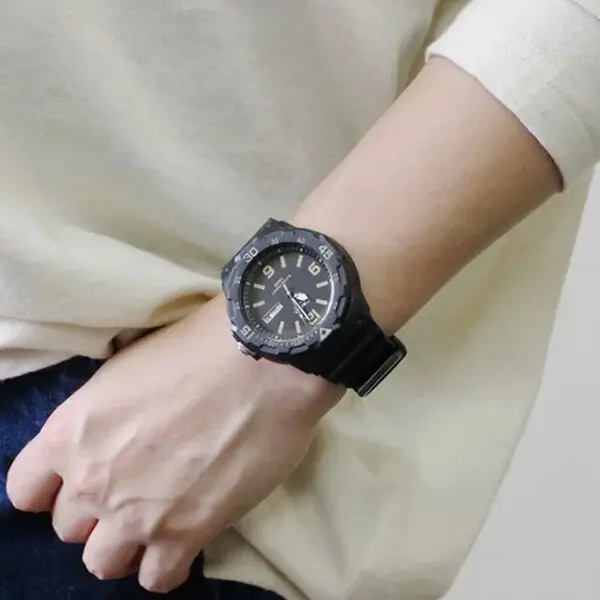 Casio Quartz Analog Watch