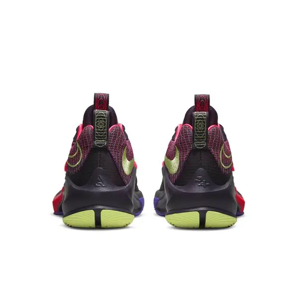 Nike Zoom Freak 3 "digital" Basketball Sneakers - Black/pink