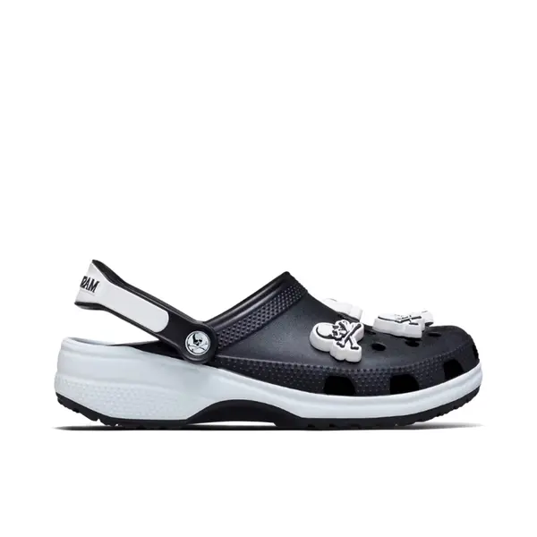 CROCS Classic Clog X Mastermind - Black