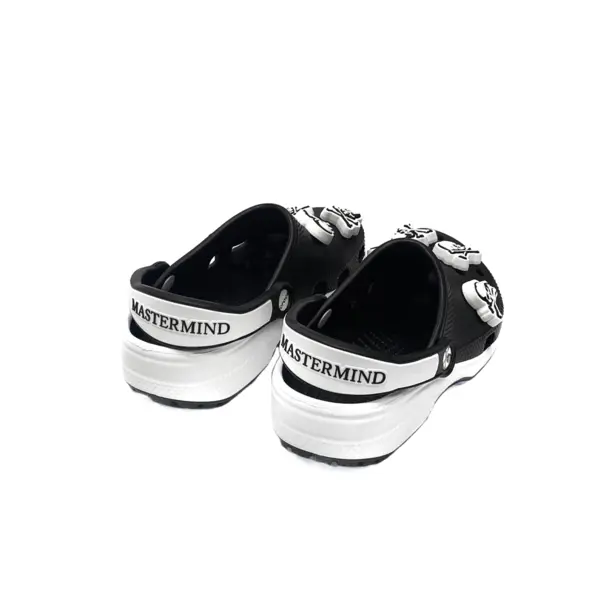 CROCS Classic Clog X Mastermind - Black