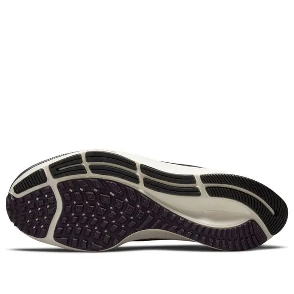 Nike Zoom Pegasus 38 Athletic Sneakers - White