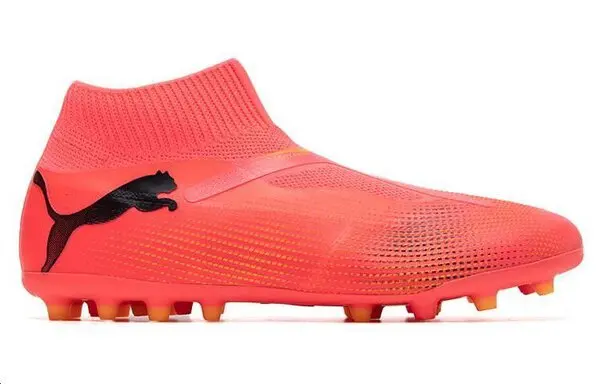 PUMA Future 7 Match + Laceless Mg Soccer Sneakers