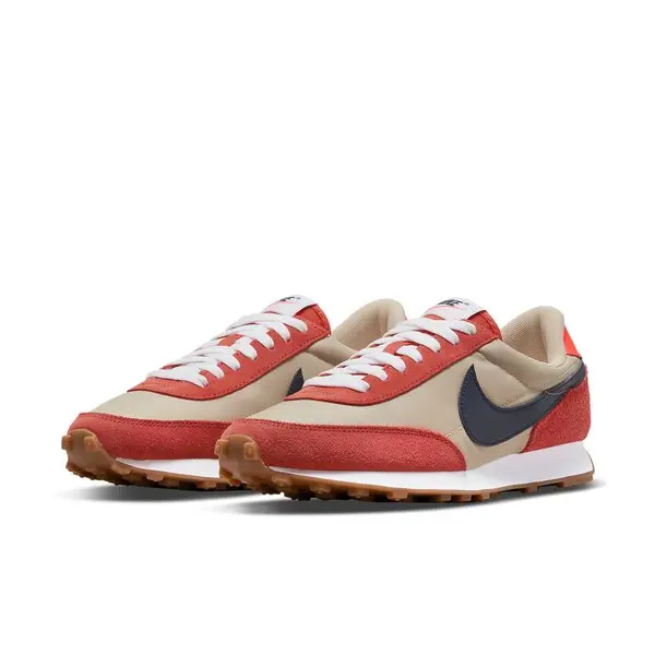 Nike Daybreak Cinnabar Sanddrift Gum Low Top Sneakers - Red