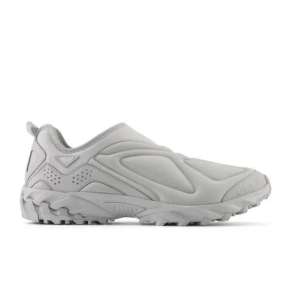 NEW BALANCE Ml610 Sneakers - Grey
