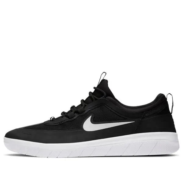 Nike Nyjah Free 2 Sb Sneakers - Black/white