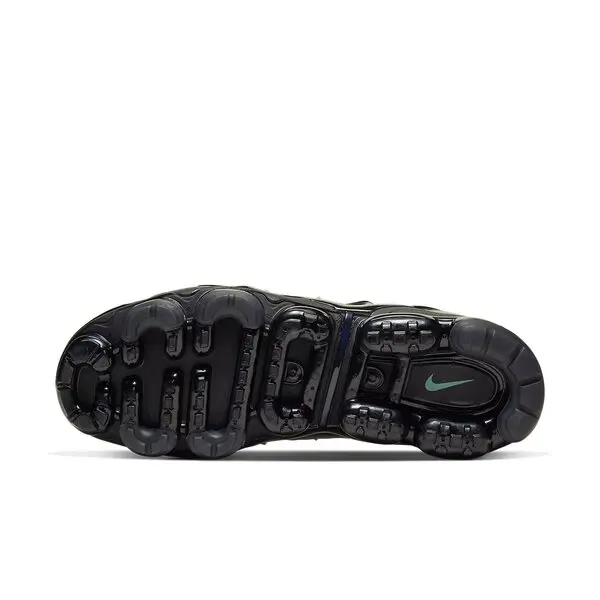 Nike Vapormax Plus Sneakers - Black