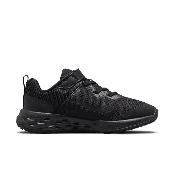 Nike Revolution 6 Sneakers