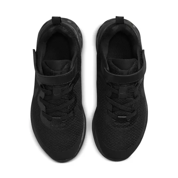Nike Revolution 6 Sneakers