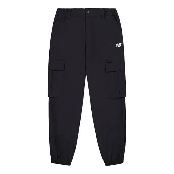 NEW BALANCE Nb Small Logo Woven Track Pants Asia Sizing - Black