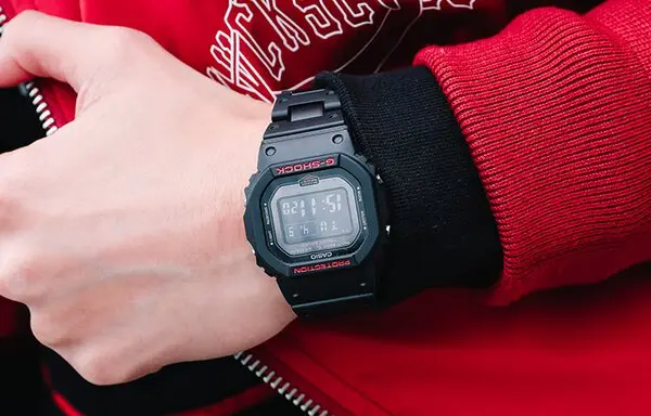 Casio G-shock Digital Watch - Black/red
