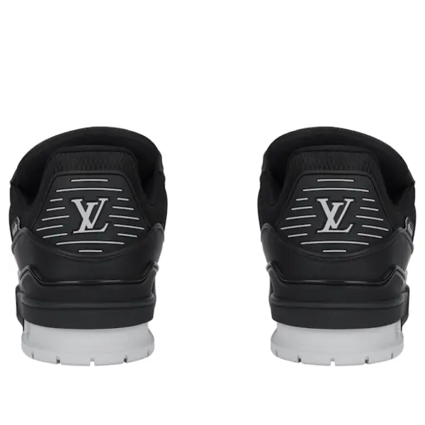LOUIS VUITTON Trainer Sneakers - Black