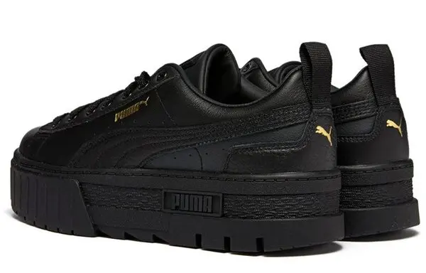 PUMA Mayze Classic Low Top Sneakers