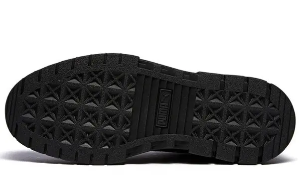 PUMA Mayze Classic Low Top Sneakers