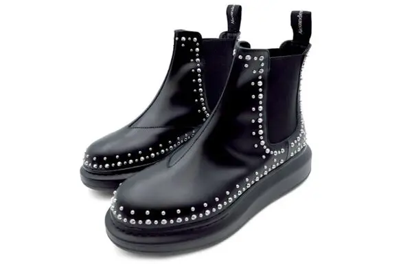 Alexander McQueen Studded Hybrid Chelsea Boots - Black/silver
