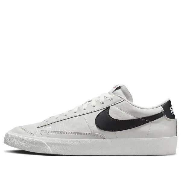 Nike Blazer Low 77 Se Sneakers - Light Bone/sail/light