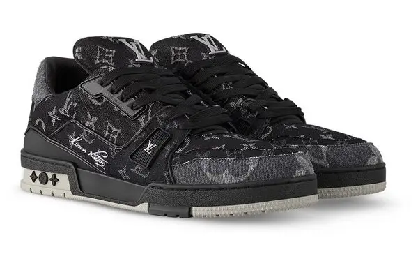 LOUIS VUITTON Trainer Sneakers