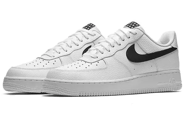 Nike Force 1 Low '07 Sneakers