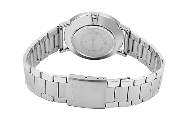 Casio Analog Quartz Watch With Silver Tone Stainless Steel Bracelet - Black