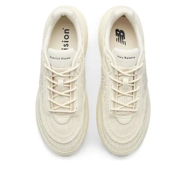 NEW BALANCE 1080v15 X District Vision "linen" Sneakers - Linen/beige