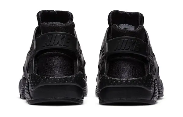 Nike Huarache Run Low Top Sneakers - Black