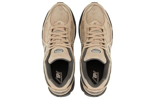 NEW BALANCE 2002r 'driftwood' Sneakers - Driftwood/black