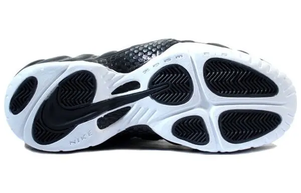 Nike Foamposite Pro Sneakers - Black