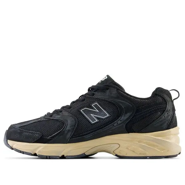 NEW BALANCE 530 Sneakers