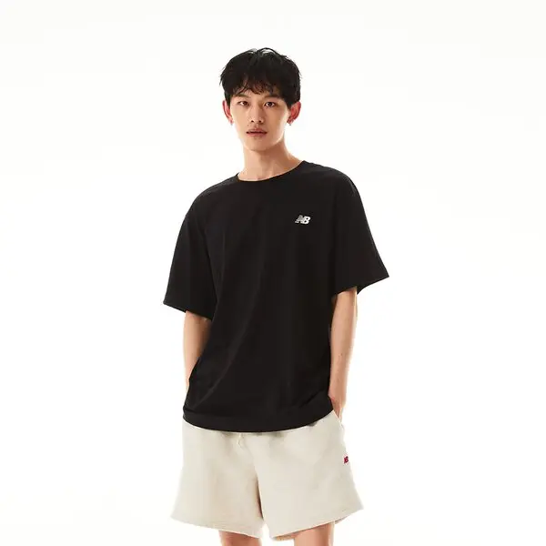 NEW BALANCE Nb Small Logo T-shirt Asia Sizing - Black