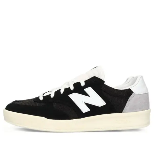 NEW BALANCE 300 Sneakers - Blackwhite