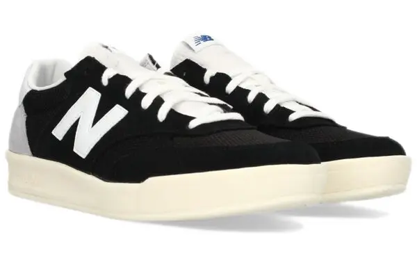 NEW BALANCE 300 Sneakers - Blackwhite