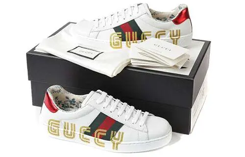 Gucci Ace Low Guccy Print Sneakers