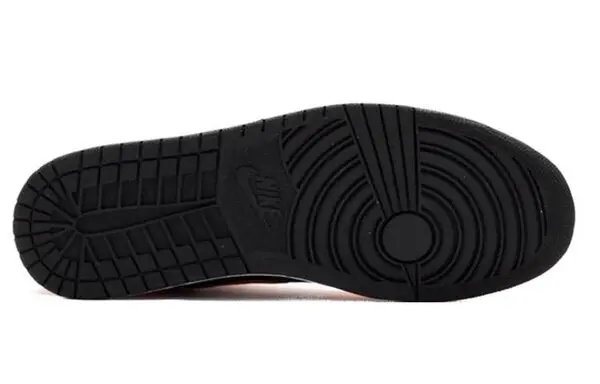 JORDAN Air 1 Retro High Sneakers - Black